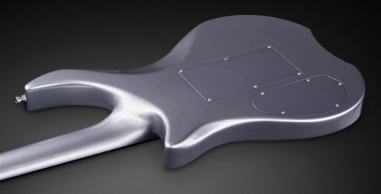 Optisches Statement von Framus: Stormbender 7-String Devin Townsend ...