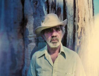 Interview: Witwe Christine Lakeland über J. J. Cale | GITARRE & BASS