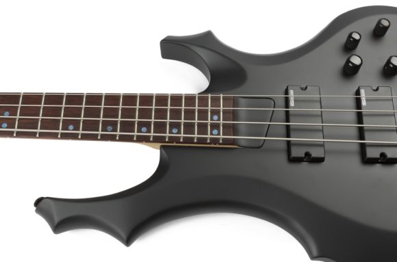 Test: ESP LTD F-204 und F-1004 Deluxe | GITARRE & BASS