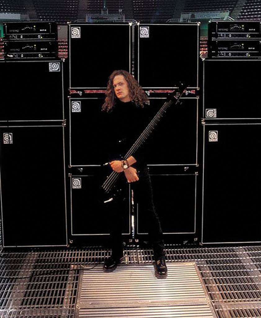 Interview: Jason Newsted über Metallicas Black Album | GITARRE & BASS