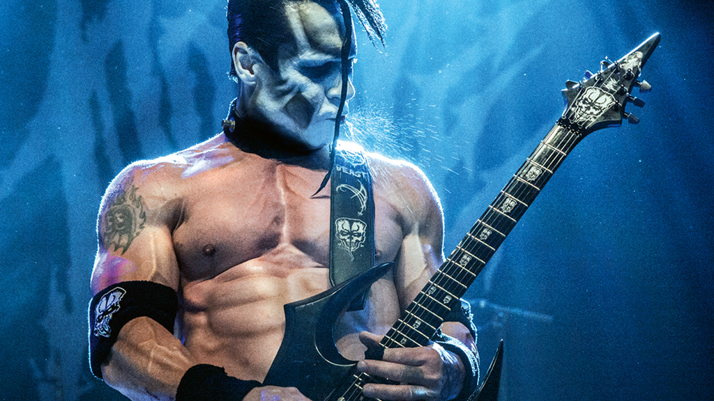 Muskelmasse vs. Punkrock-Klasse: Doyle Wolfgang von Frankenstein ...