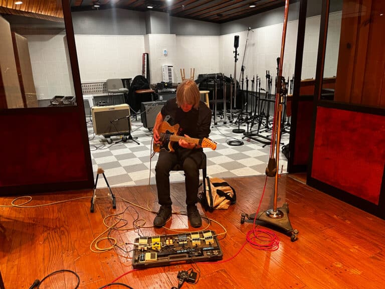 Mike Stern: If it works, don‘t fix it! | GITARRE & BASS