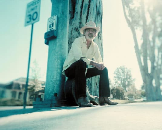 Interview: Witwe Christine Lakeland über J. J. Cale | GITARRE & BASS