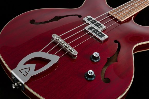 Test: Guild Starfire I Bass | GITARRE & BASS