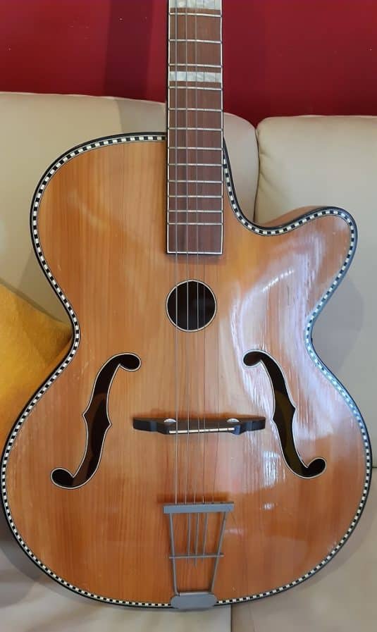 Guitar Guru: Hüttl & Hopf | GITARRE & BASS